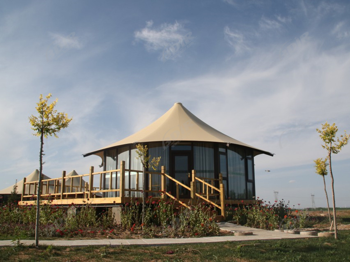 Multi-Functional Green Hotel Architecture & Eco Glamping Resort Tent ...